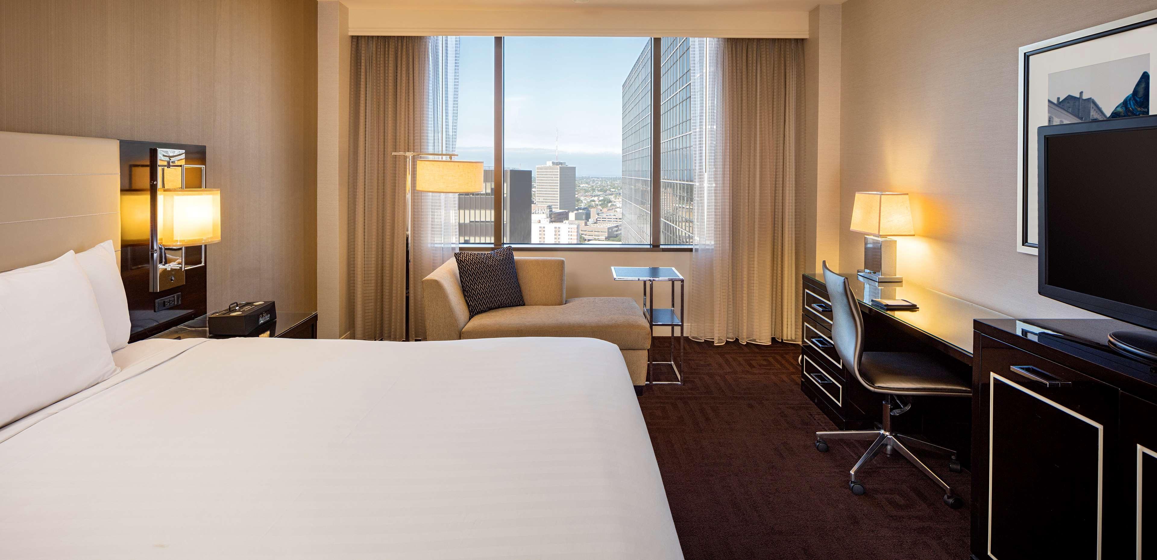 HYATT REGENCY NEW ORLEANS HOTEL | 4-STAR ACCOMMODATION IN THE HEART OF ...