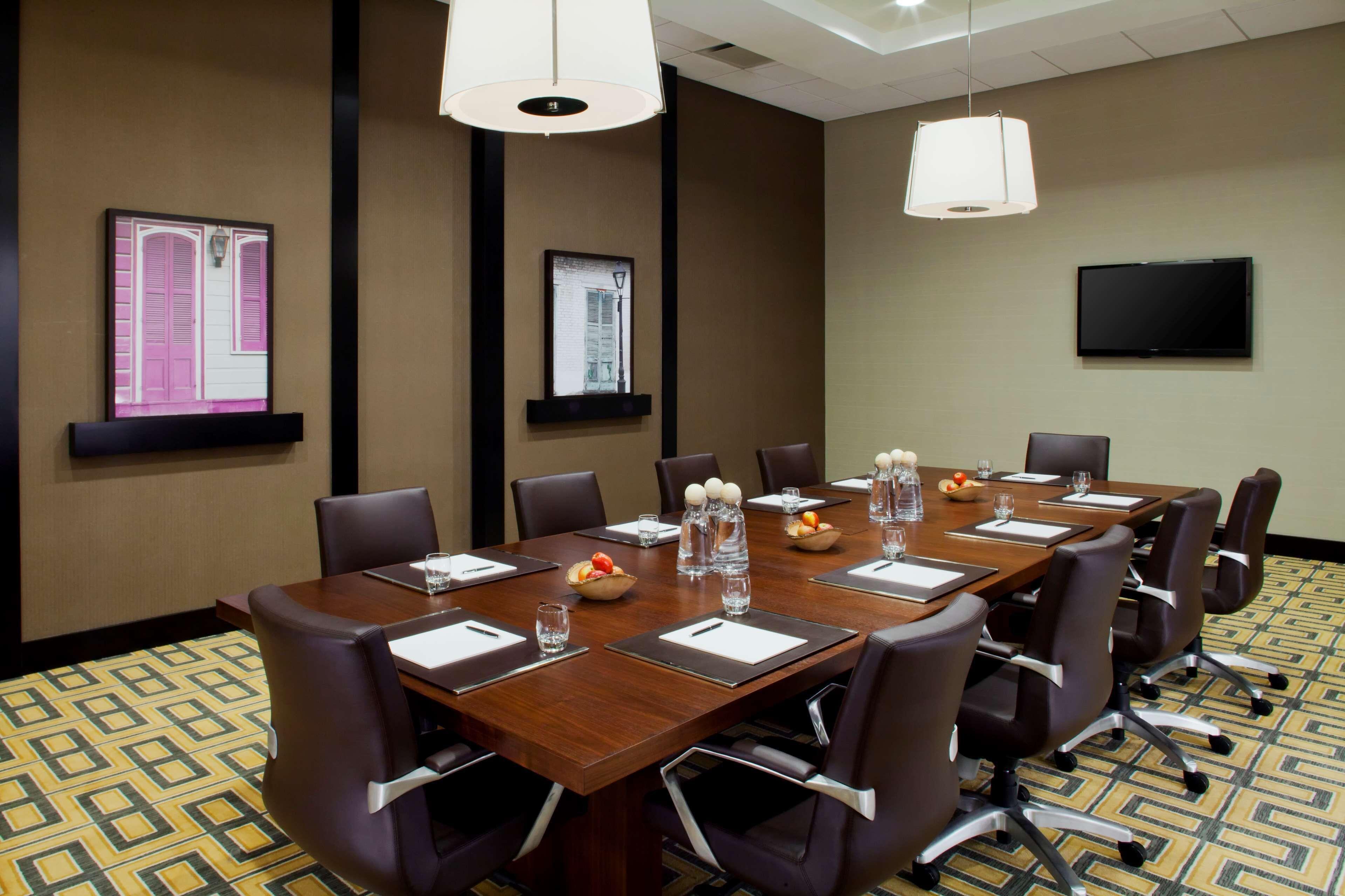 HYATT REGENCY NEW ORLEANS HOTEL | 4-STAR ACCOMMODATION IN THE HEART OF ...